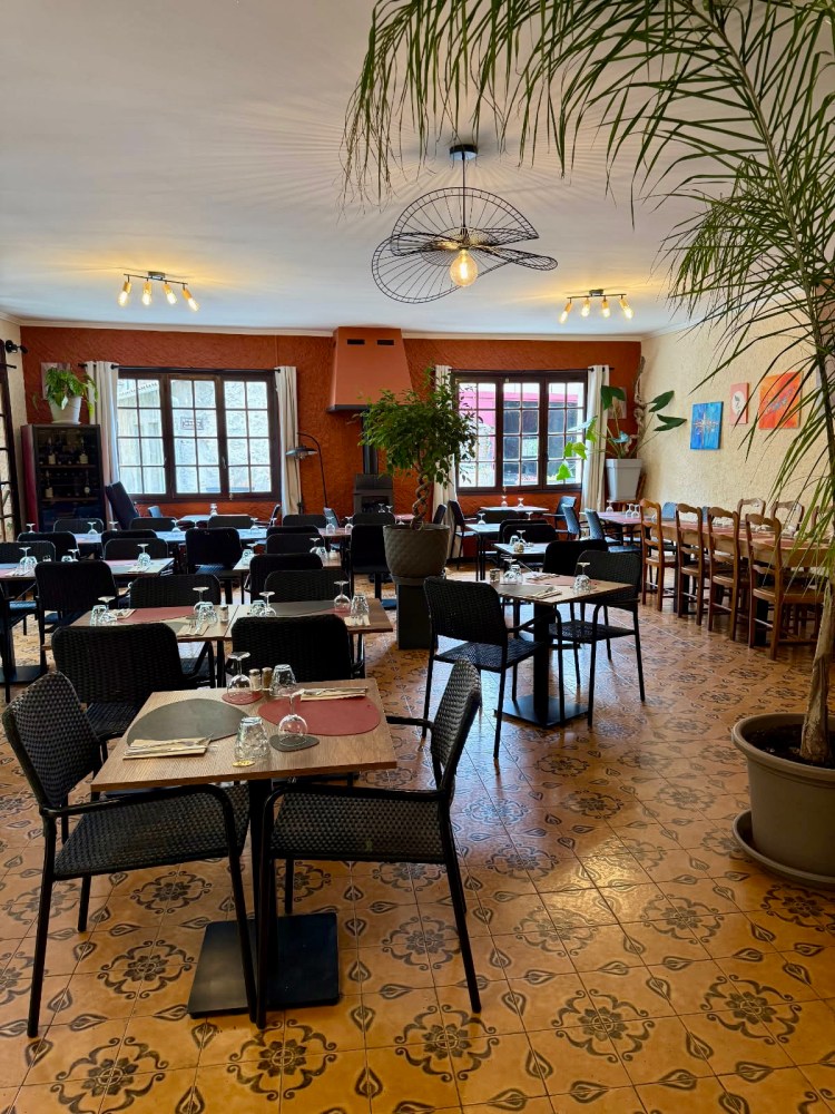 Les Callunes – Annot – Hôtel** – Bar – Restaurant