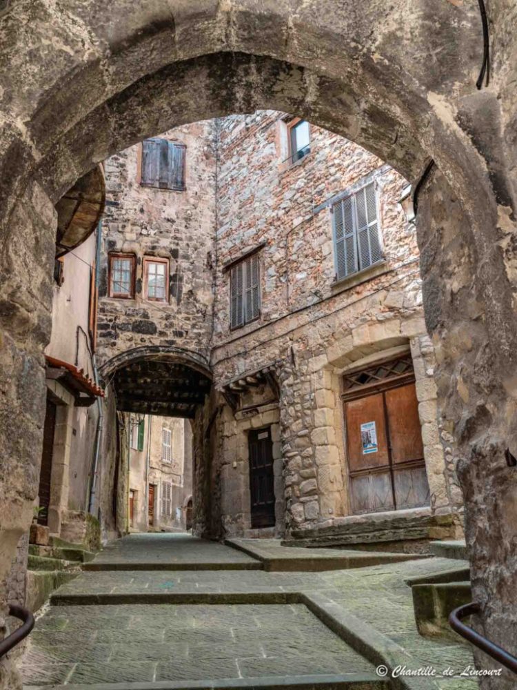 Les Callunes – Annot – Hôtel** – Bar – Restaurant