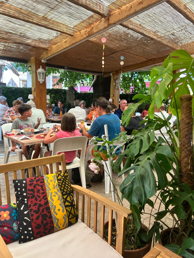 Les Callunes – Annot – Hôtel** – Bar – Restaurant