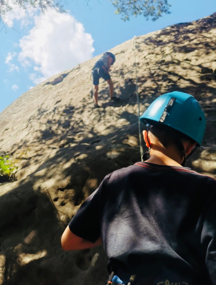 Les Callunes – Annot – Hôtel** – Bar – Restaurant