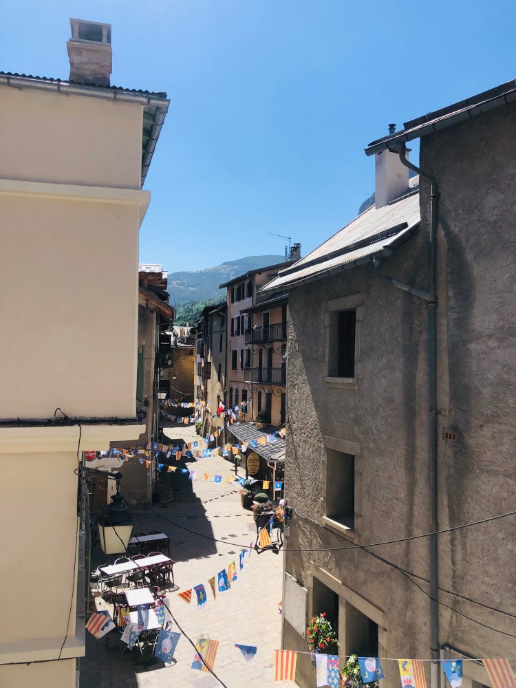 Les Callunes – Annot – Hôtel** – Bar – Restaurant